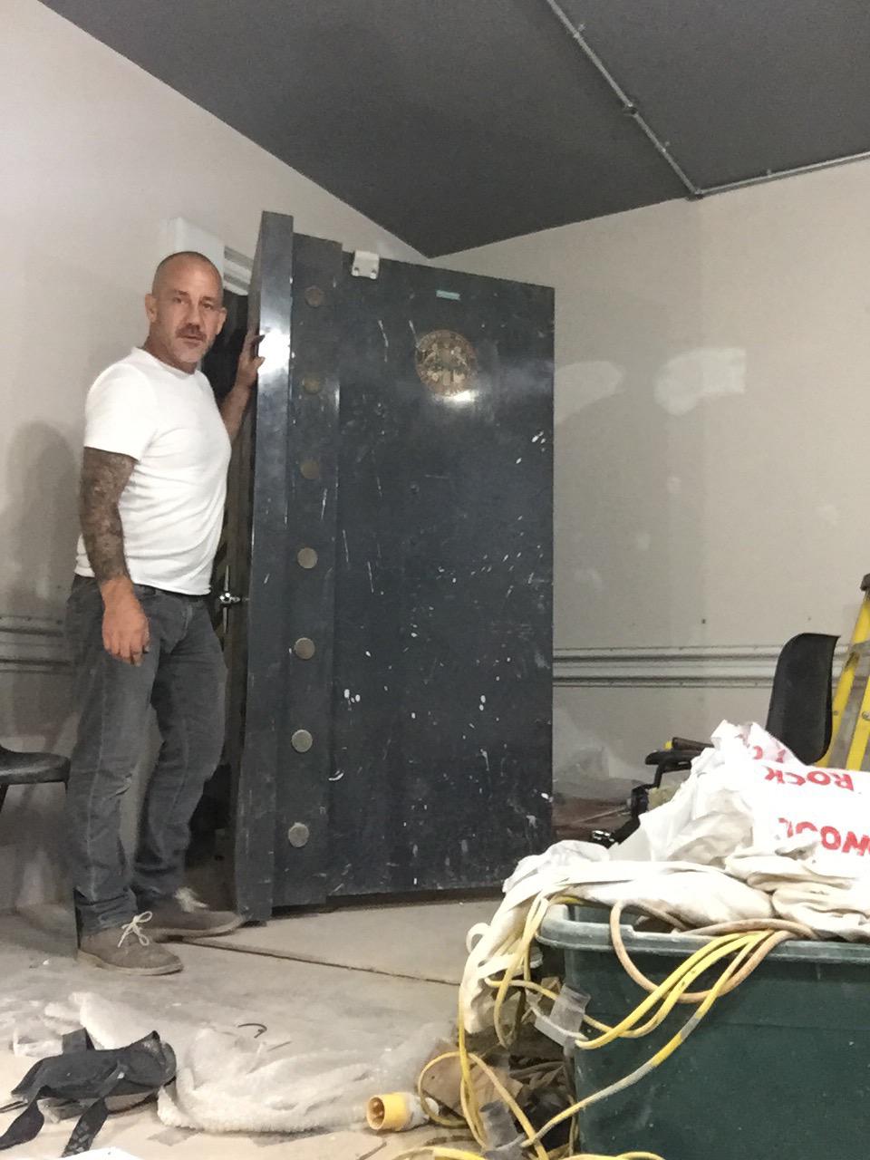 Chatwood Milner vault door - Brooks & Daughters Safe Opening London
